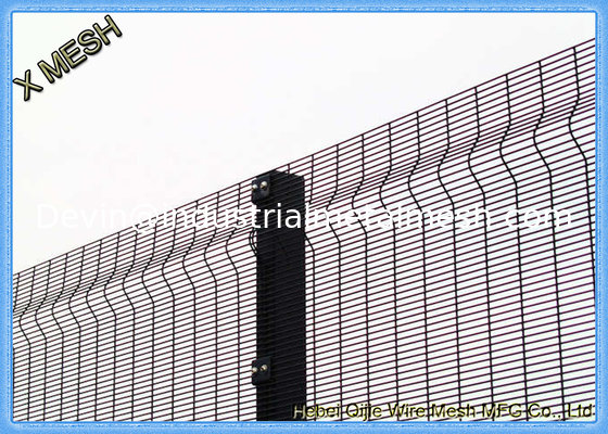 Powder coated galvanized steel hith security welded wire mesh 358 fence / 358 Anti-Climb Security welded wire mesh Fenci supplier