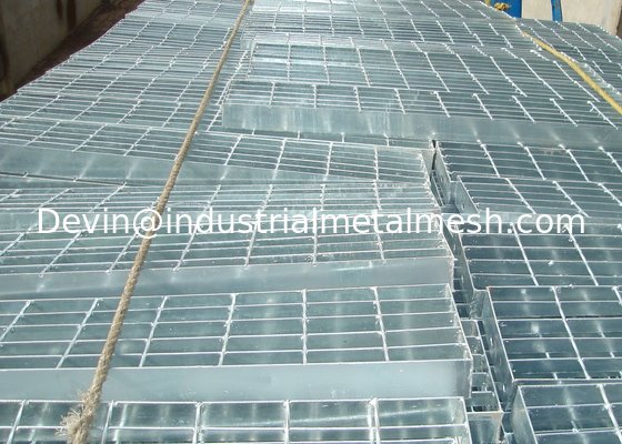Hot Dip Galvanized Serrated Driveway Steel Grating And Drain Cover Used Stainless Steel Grating supplier