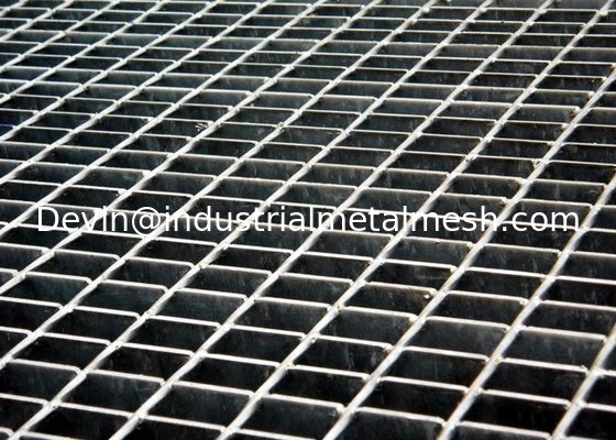 Hot Dip Galvanized Serrated Driveway Steel Grating And Drain Cover Used Stainless Steel Grating supplier