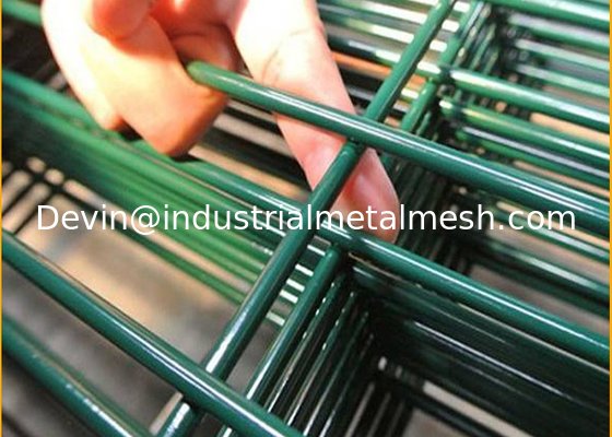 Triangular Bending 3d Curved Centurion Mesh Fencing supplier