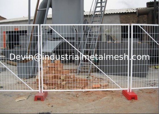 Temporary Pool Fence For Sale 1100mm X 2350mm Hot Dipped Galvanized 42 Microns supplier