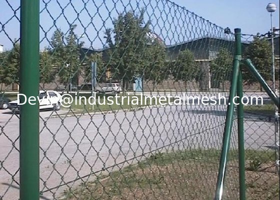 Factory Price Diamond Wire Mesh Wire Mesh Fence Galvanized Chain Link Fence supplier