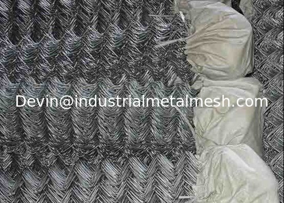 6 Foot 9 Gauge Powder Coated Vinyl Coated Residential/Light Commercial  Chain Link Fencing supplier