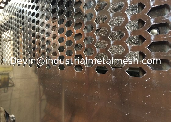 Standard  Round Shape Stainless Steel Perforated Sheet Pans For Household Articles supplier