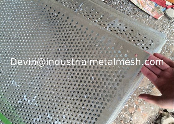 Standard  Round Shape Stainless Steel Perforated Sheet Pans For Household Articles supplier