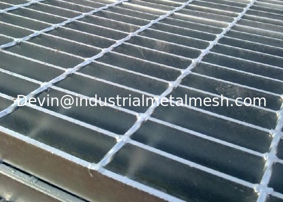 Metal Building Materials Hot Dipped 32 X 5mm Galvanized Steel Grating supplier
