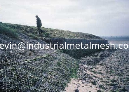 Directly Sale 80x100mm Openning Ductile Hexagonal Gabion Baskets supplier