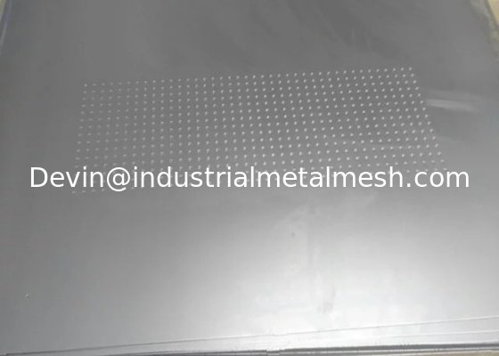 Standard  8mm Pitch Polished Stainless Steel Perforated Sheet For Fencing supplier