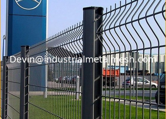 Welded 3D Security Fence With Reinforcing Fold For Farm Fencing supplier