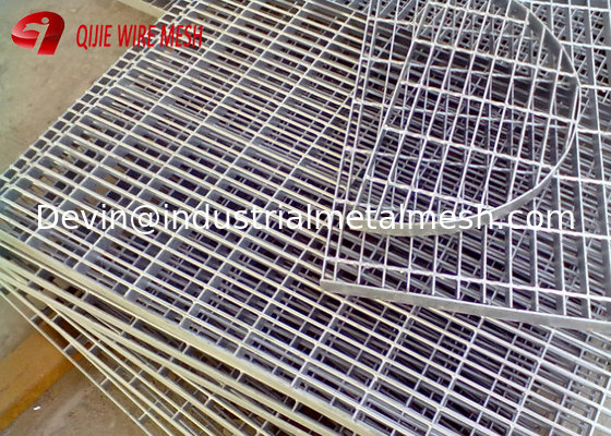 China Supplier Galvanized Steel Grating / Steel Bar Grating Welded Steel Grating For Pool Grating supplier
