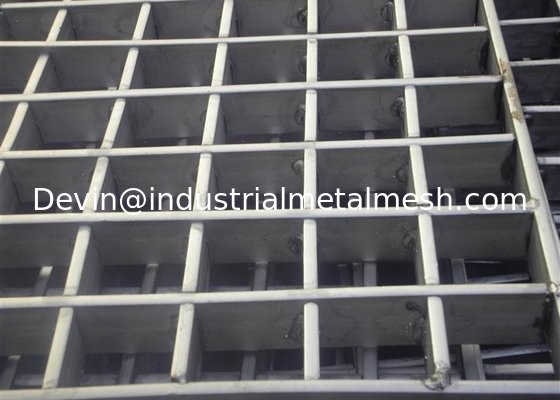 Hot Dip Galvanized Serrated Driveway Steel Grating And Drain Cover Used Stainless Steel Grating supplier