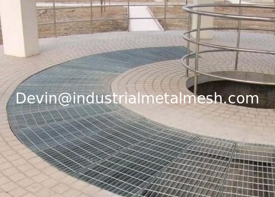 Hot Dip Galvanized Serrated Driveway Steel Grating And Drain Cover Used Stainless Steel Grating supplier