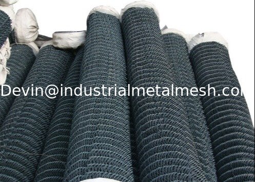 Low Price Double Barbed Selvage Pvc Coated Chain Link Fence Weight For Construction Materials supplier