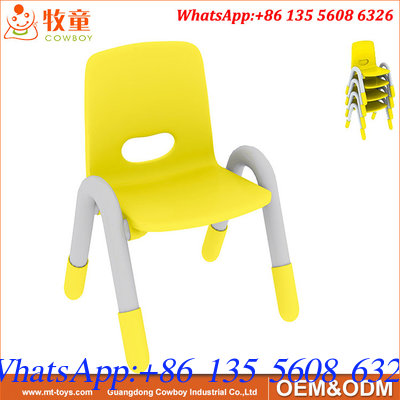 Day Care Centre High Quality 4 Seats Round Wood Table and Plastic Chairs for 2-5 years old kids supplier