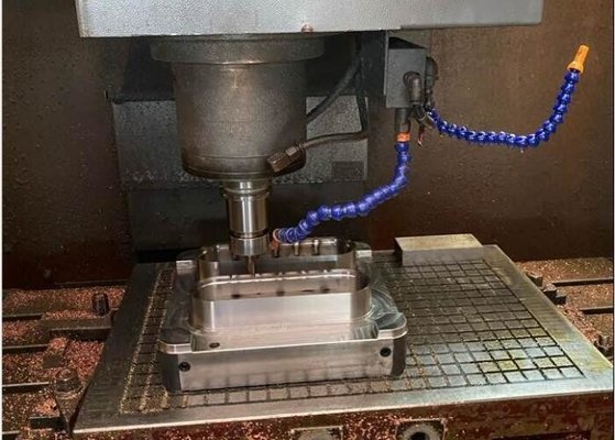 Smooth Running Plastic Injection Mold With Cold Hot Runner OEM Available