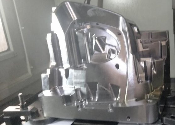 Home Appliance Plastic Injection Mold And Molding Automotive Plastic Moulding Dies