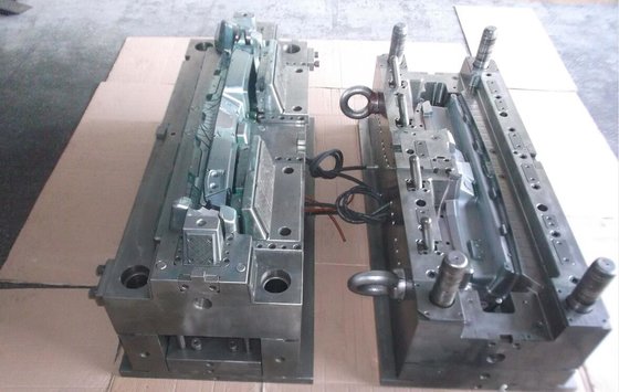 Custom Size Injection Molding Tool , Plastic Dies And Moulds High Performance