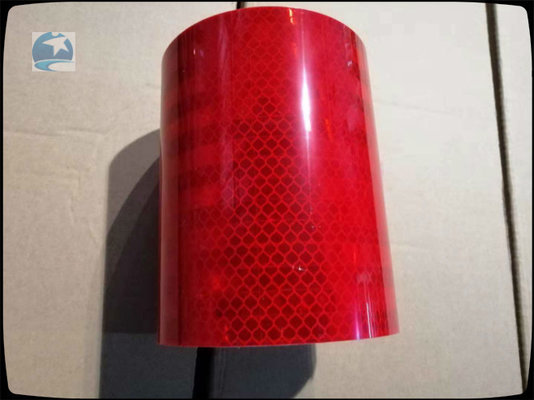 UV Red High Intensity Prismatic Reflective Sheeting For Traffic Signs Barricade 0.35mm Thick