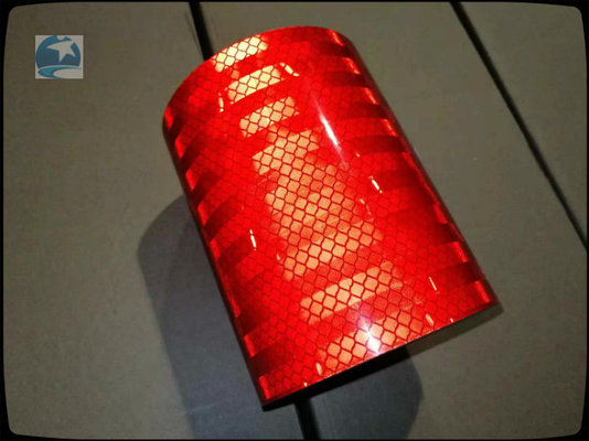 UV Red High Intensity Prismatic Reflective Sheeting For Traffic Signs Barricade 0.35mm Thick
