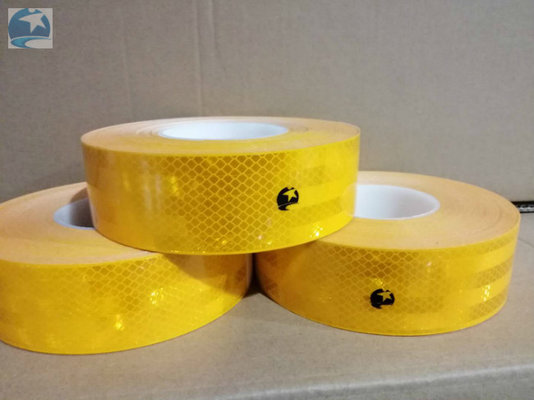 Conspicuity ECE 104 Reflective Tape , Gold Yellow Reflective Tape With Edge Class C