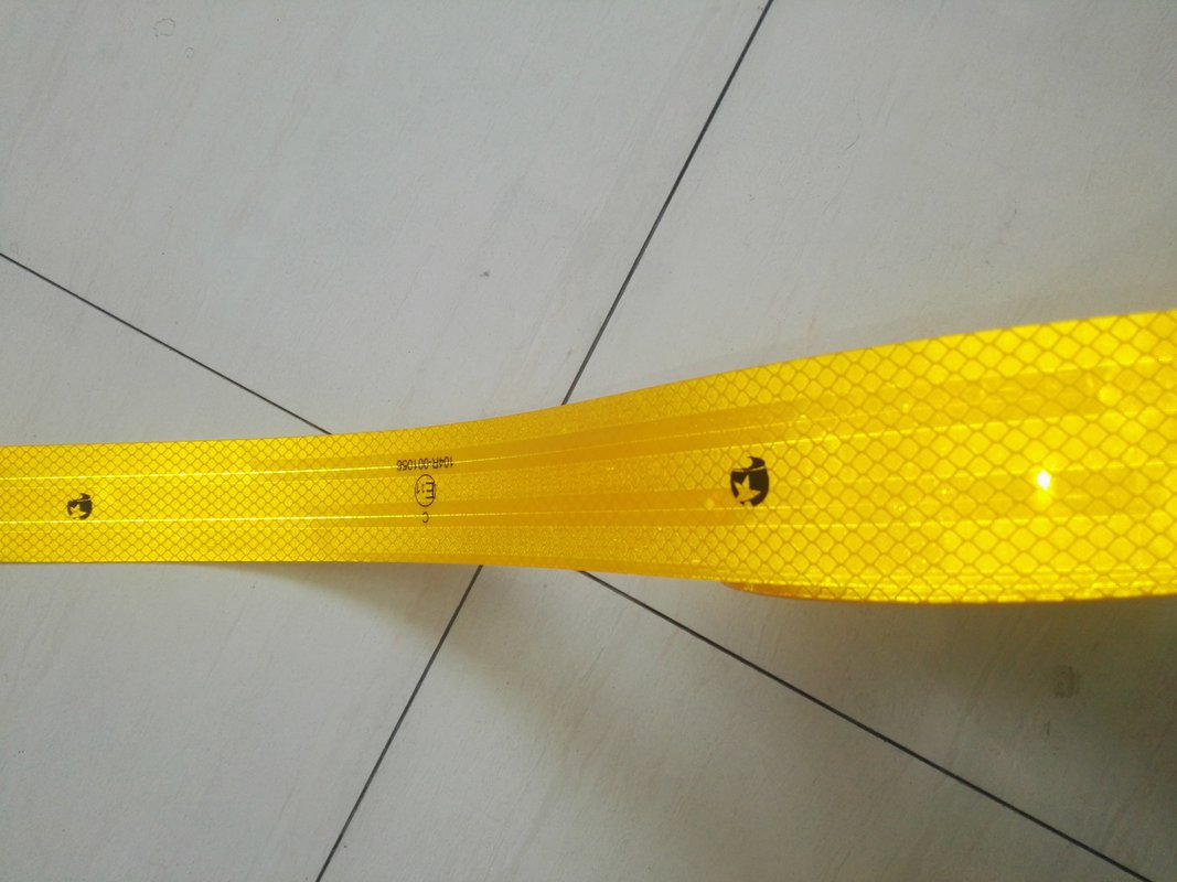 Prismatic Yellow Conspicuity Tape For Caravans Vehicles UN ECE 104 50mm x 50m