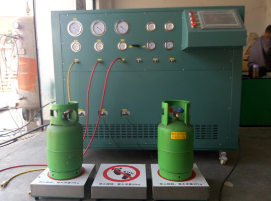 1.5 HP Oil Less Refrigerant Refilling Machine High Accuracy , 6 kg / min Filling Rate