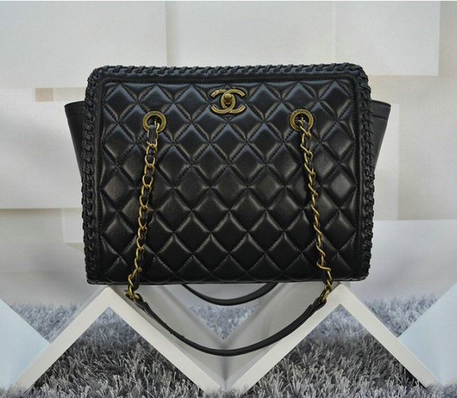 Replica Handbags,Chanel Leather Handbags,Chanel Women's Handbags,Chanel Bags On Sale