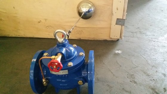 GGG50 Body Float Control Valve Automatic Blue Color ISO9001 Cetification