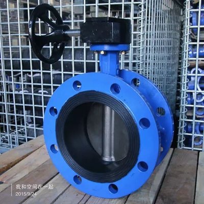 Rubber Seal Double Flanged Butterfly Valve Pneumatic Operated With API 609 Standard
