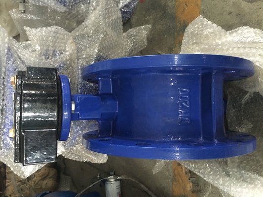 Rubber Seal Double Flanged Butterfly Valve Pneumatic Operated With API 609 Standard