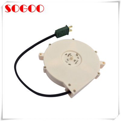 Reliable Retractable AC Power Extension Cord With EU Plug 1 Year Warranty