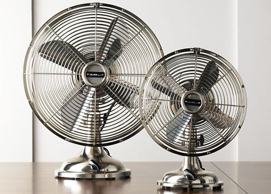 Brushed Nickel Portable Metal Desk Fan Strong Wind 120V 50HZ / 60HZ supplier