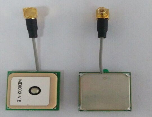 Adhesive Auto GPS Ceramic Patch Antenna 1575 MHz With MCX Connector