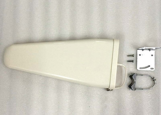 High Gain 4G LTE Yagi Antenna Fixed Mount 11 dBi  700 - 2700 MHz 50 ohm Impedance