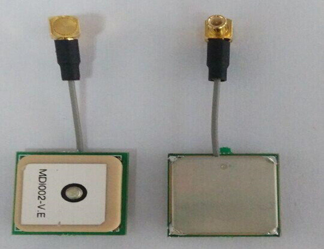 Adhesive Auto GPS Ceramic Patch Antenna 1575 MHz With MCX Connector