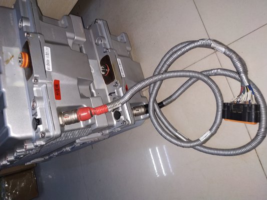 24V 100Ah LpCO battery microvast 10000 life cycle and non-flamable liquid full fill in tank