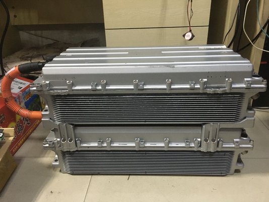 24V 100Ah LpCO battery microvast 10000 life cycle and non-flamable liquid full fill in tank
