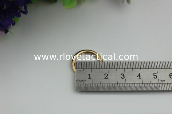 Factory custom small simple light gold round wire iron buckle 15 mm