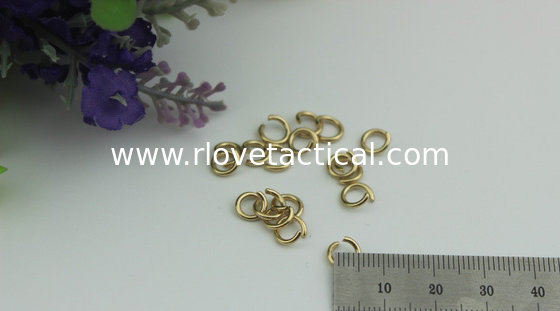 Manufacturing cheap fashion light gold small wire iron round metal buckles 5 mm
