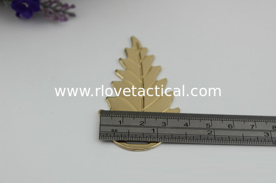 OEM zinc alloy light gold & gunmetal leaf pattern metal logo label tags for handbag/shoes accessories
