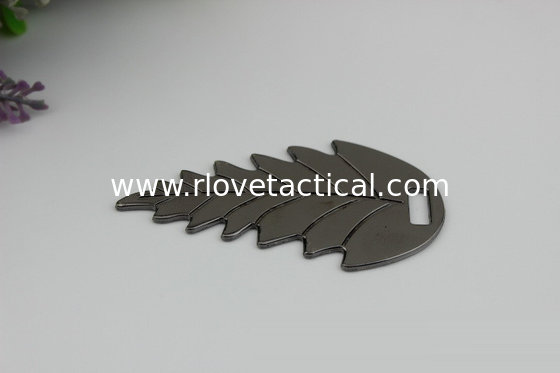 OEM zinc alloy light gold & gunmetal leaf pattern metal logo label tags for handbag/shoes accessories