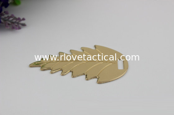 OEM zinc alloy light gold & gunmetal leaf pattern metal logo label tags for handbag/shoes accessories