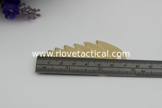 OEM zinc alloy light gold & gunmetal leaf pattern metal logo label tags for handbag/shoes accessories