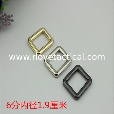 Supply all kinds of size zinc alloy light gold square ring buckle for handbag