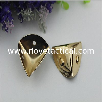 Guangzhou manufacturer decorative light gold 45*22 mm metal bag corner for handbag