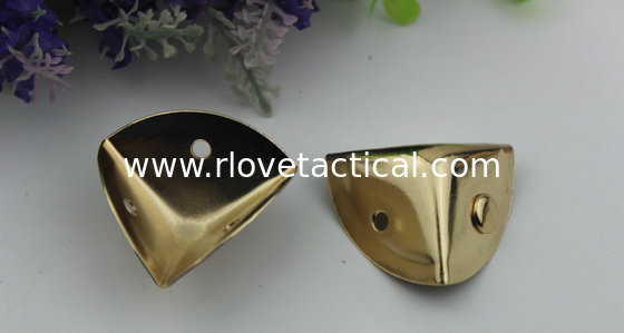 Guangzhou manufacturer decorative light gold 45*22 mm metal bag corner for handbag