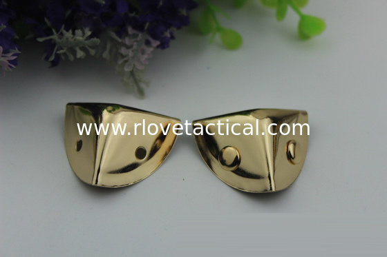 Guangzhou manufacturer decorative light gold 45*22 mm metal bag corner for handbag