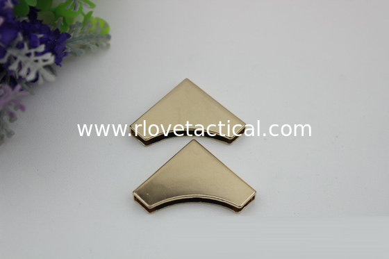 Fashion style zinc alloy light gold handbag corner protectors from China factory