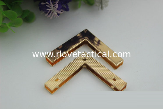Accept OEM light gold 40 mm right-angle metal corner protector for wooden box decorative