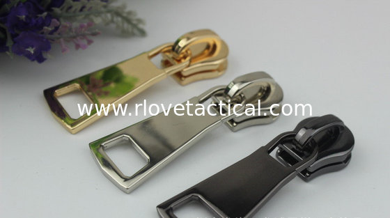 Personalized simple design zinc alloy 3 color 15# zipper with zipper puller slider for handbag